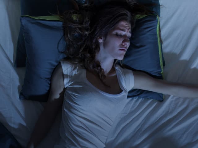 How To Sleep With Back Pain Sleeping Positions Sleep Number